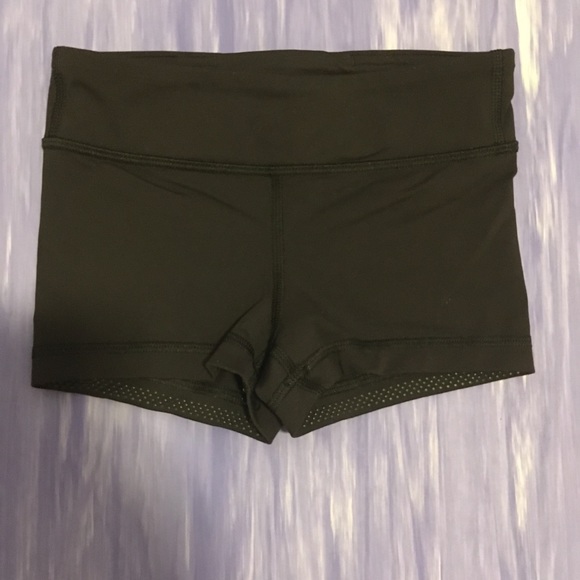 Ivivva | Bottoms | Ivivva Black Booty Shorts | Poshmark